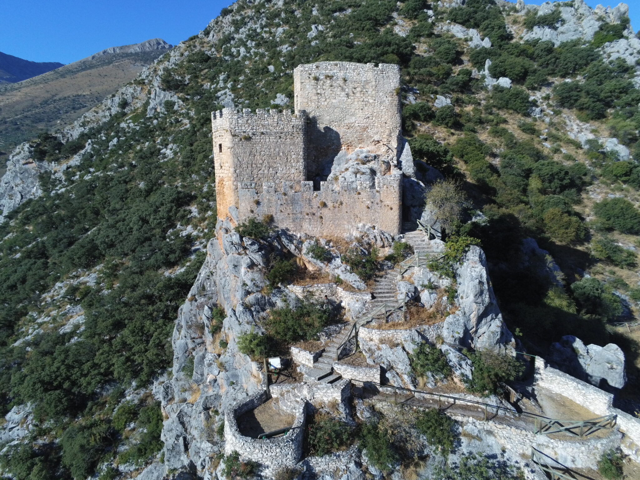 Castillo de Albanchez de Mágina – Excmo. Ayuntamiento de Albanchez de ...